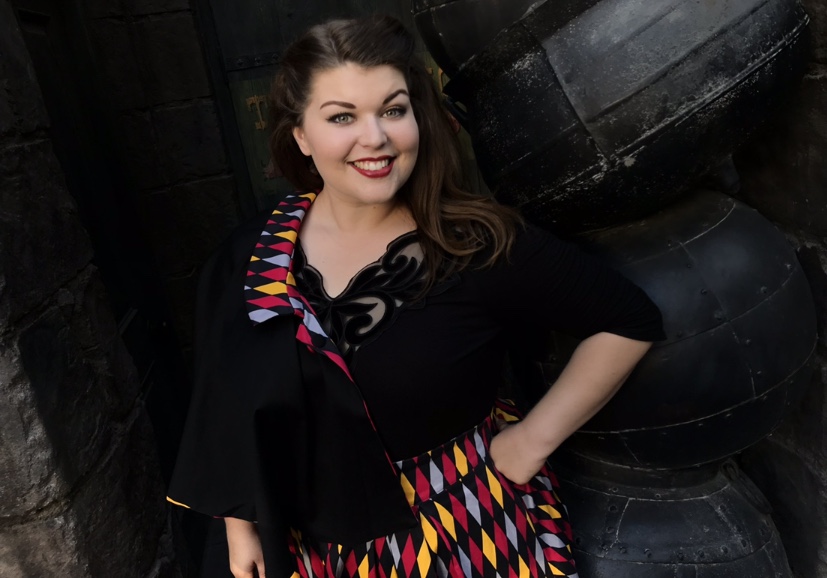Bettie Geek a striking blend of fandom, vintage fashion – No Man's Land